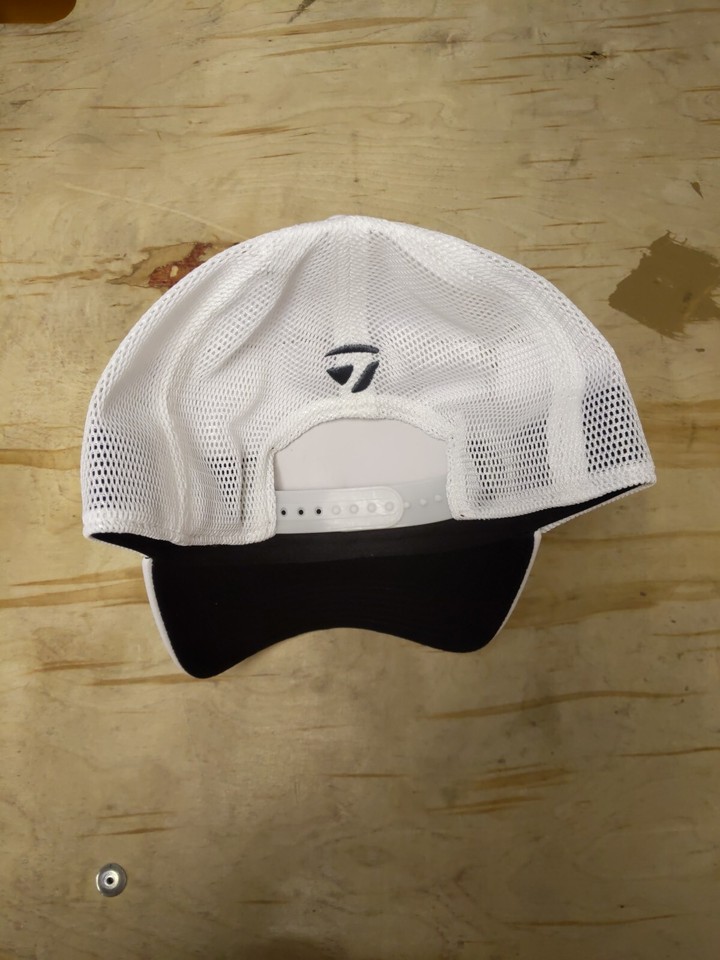 TaylorMade TM22 Performance Cage Adjustable Snapback Cap Hat -- White | eBay