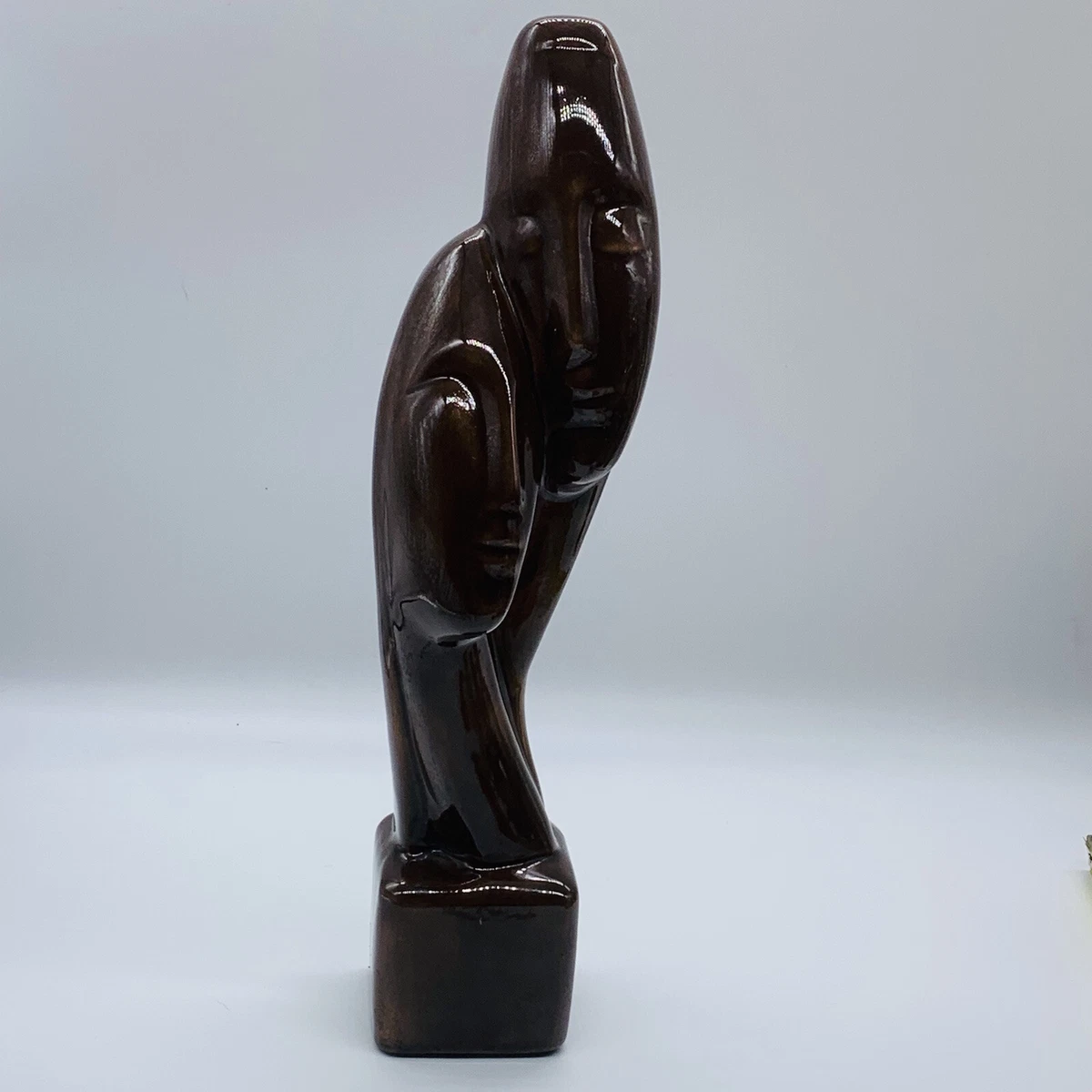 Sculpture Man And Woman Intertwined