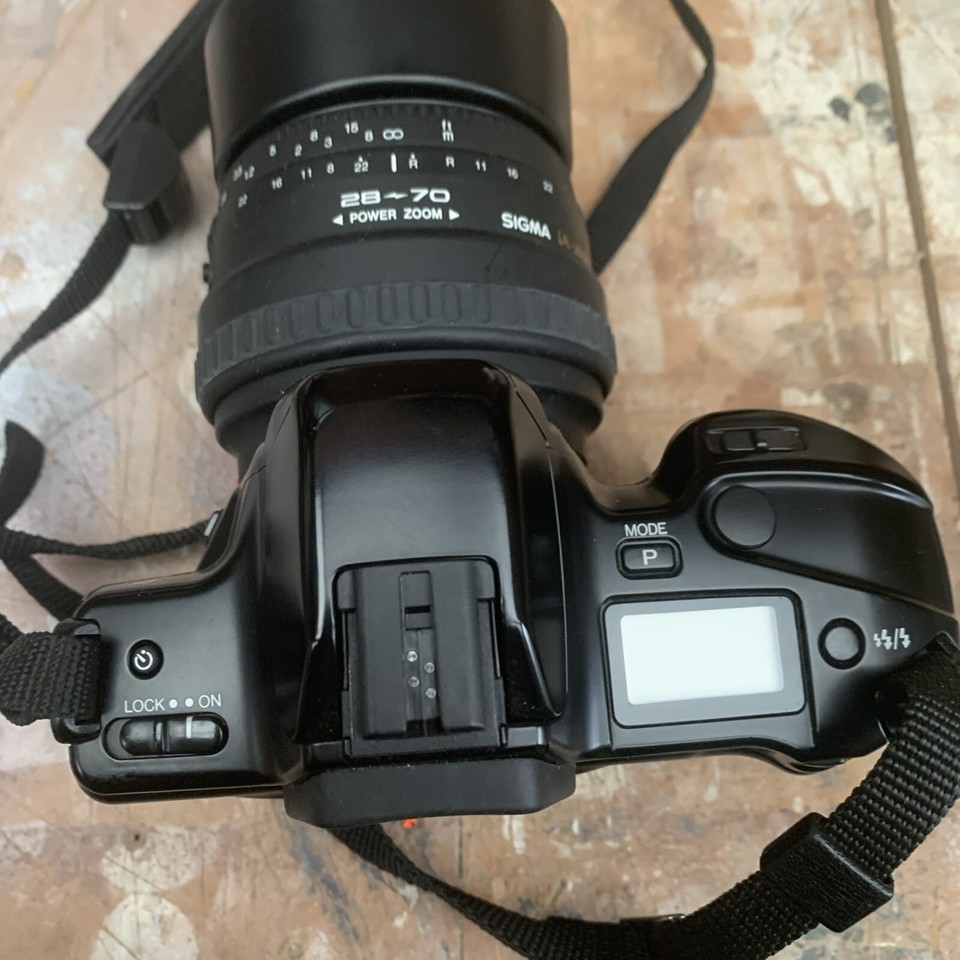 Minolta 3xi AF SLR Film Camera 28-70mm Sigma Zoom Lens Strap Bundle ...