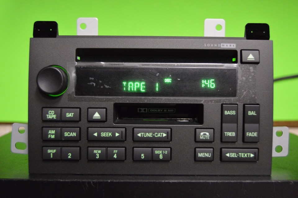03-11 Lincoln Town Car Soundmark factory CD cassette radio stereo 5W1T ...