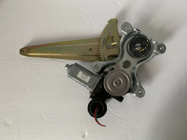 TOYOTA COROLLA WINDOW REGULATOR LEFT REAR 2003 2004 2005 2006 2007 2008 ...