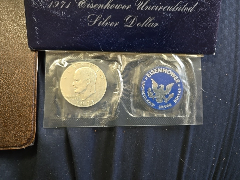 1971 S IKE Eisenhower 40% Silver Dollar US Coin Blue Ike Brilliant ...