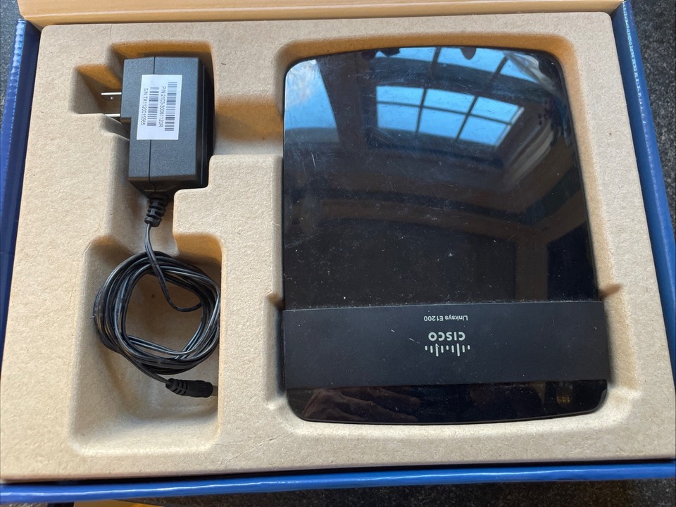 Cisco Linksys E1200 Wireless-N Router And Power Cord | eBay