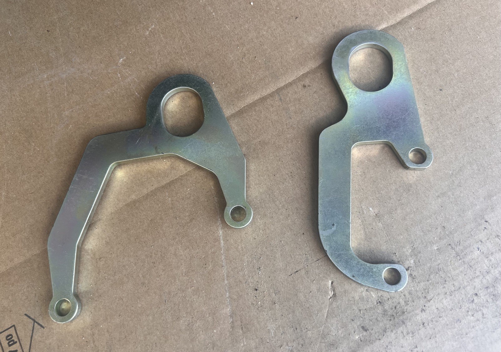 FORD PINTO ENGINE LIFTING EYES BRACKETS HOOKS CORTINA SIERRA GRANADA RS ...