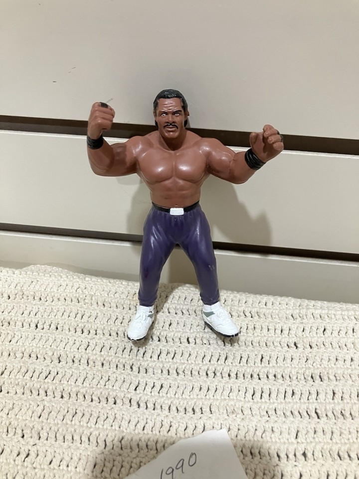 [Vintage 1990] WCW Butch Reed Wrestling Figurine — Nike Swoosh Variant ...