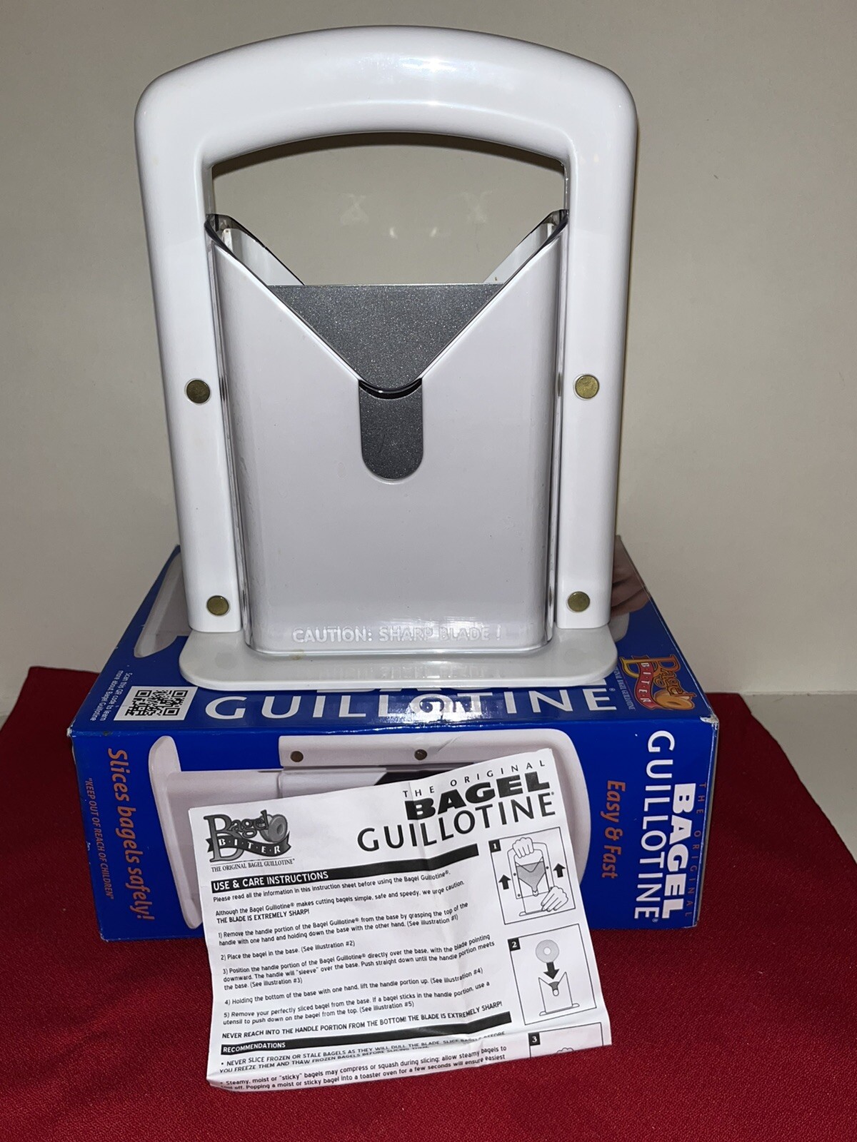 NEW THE ORIGINAL BAGEL GUILLOTINE WHITE CUTTER BITER SAFETY FIRST ...