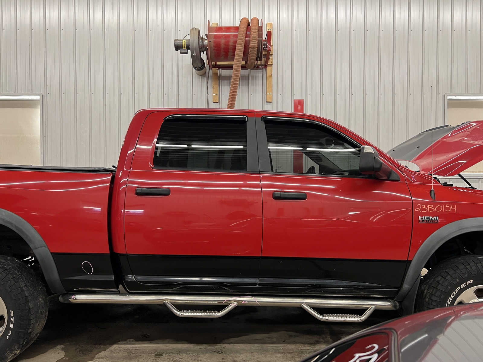 10-17 DODGE RAM 2500 CREW PASSENGER RIGHT REAR SIDE DOOR ASSY FLAME RED ...