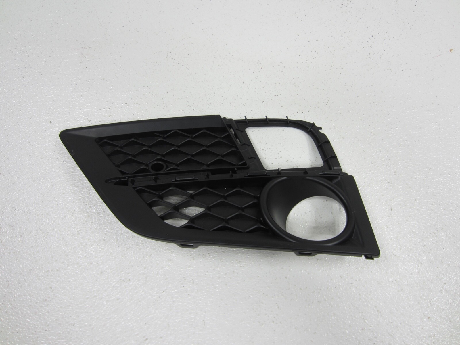 Genuine OEM Honda 71107-THR-A00 Driver LH Fog Light Bezel 2018-2020 ...