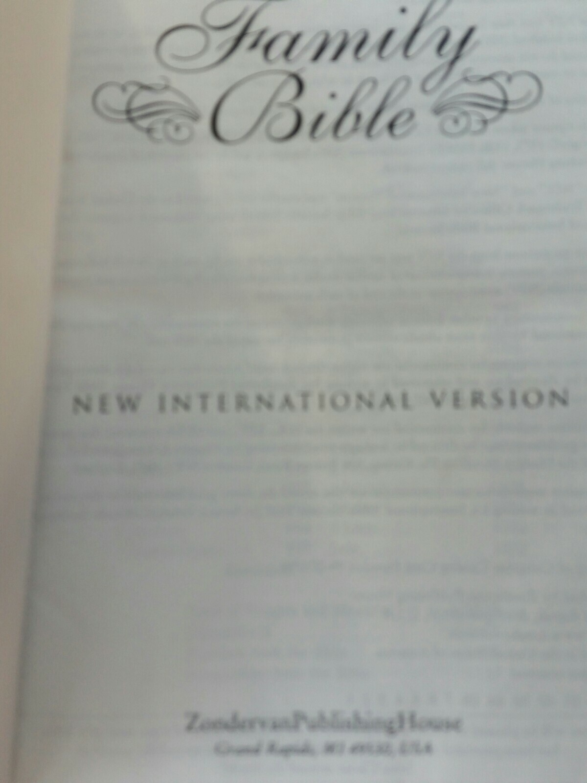 NIV Family Bible Christmas Edition New International Version 1999 ...