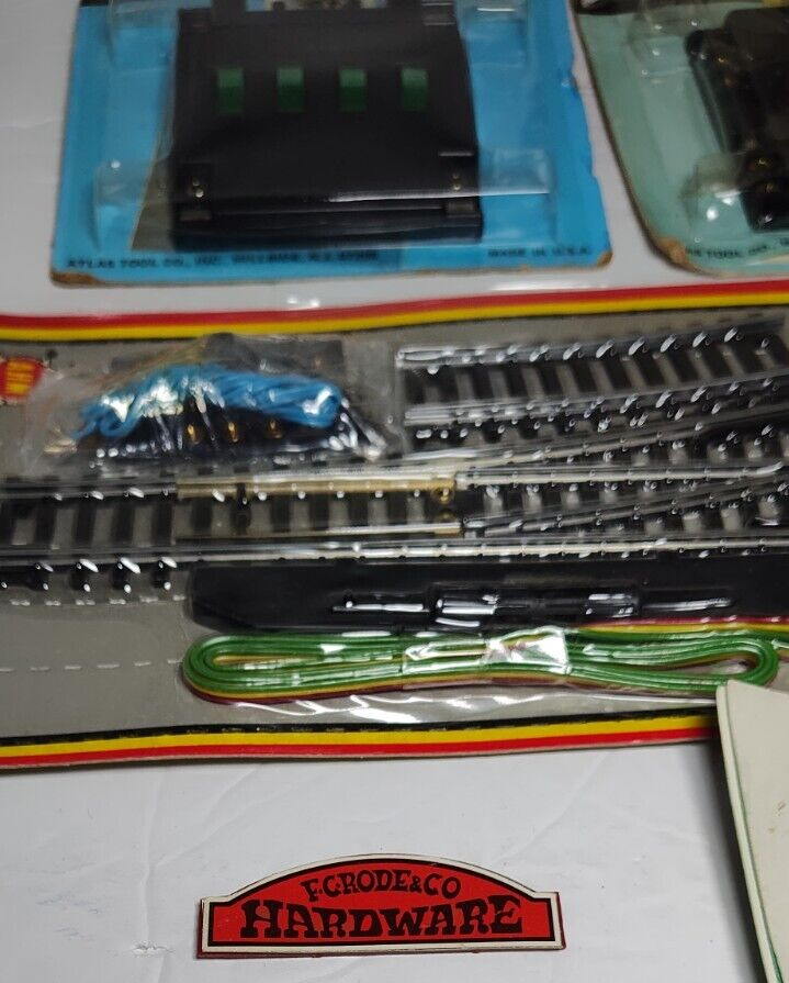 HO Scale Straight/Curve/Switches Train Track Lot Over 60 pcs Tyco Atlas ...