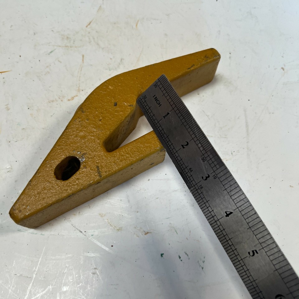 U43792 2740W23 23 230 Series Backhoe Bucket Tooth Adapter for Deere ...