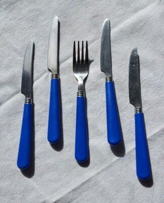 Vintage Stainless Blue Plastic Handled Flatware 4-Knives, 1-Fork | eBay
