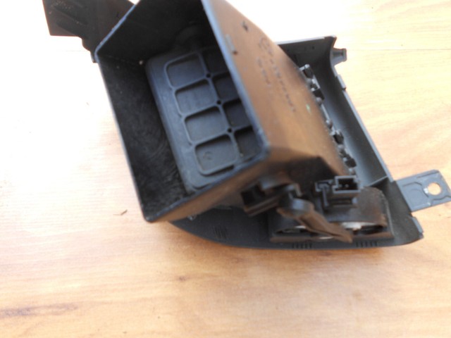 MERCEDES W211 Front Left Heater Blower Air Vent A2118301154 Color Black ...