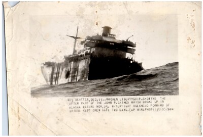 WWII Broken Liberty Ship SS John P Gaines Alaska 10 Die Press Photo ...