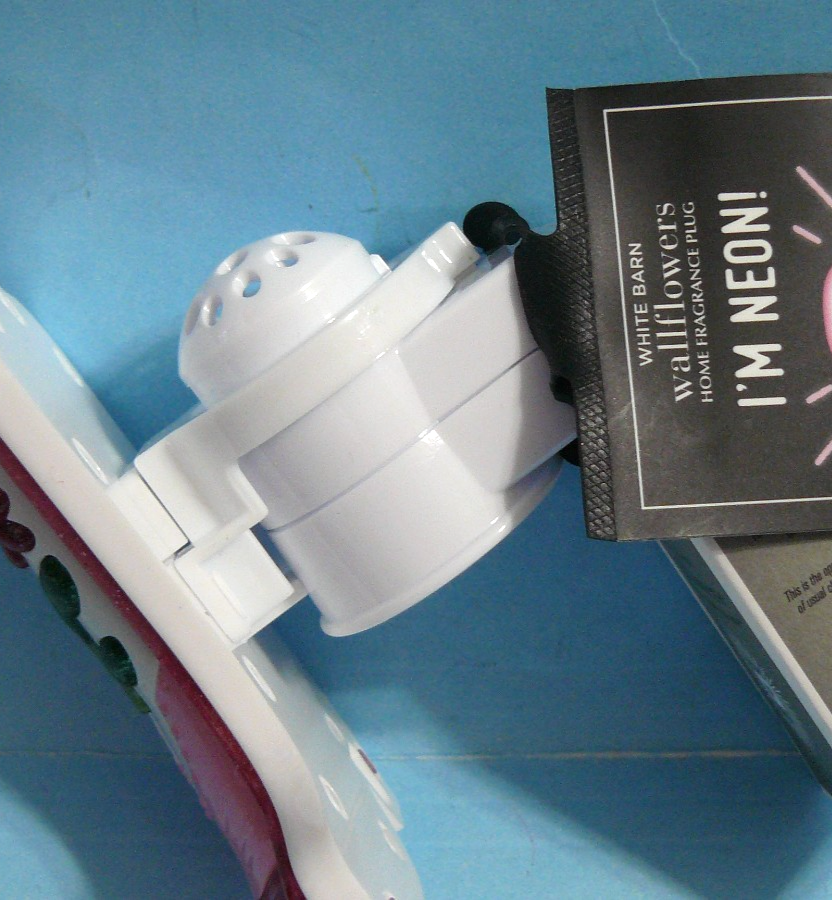 Bath & Body Works Wallflower "NEON PINK LIGHT-UP 24/7 COWGIRL BOOT ...