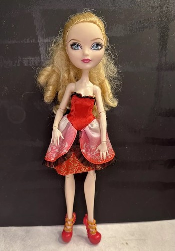 Ever After High First Chapter Apple White Doll Dress Shoes Incomplete ...