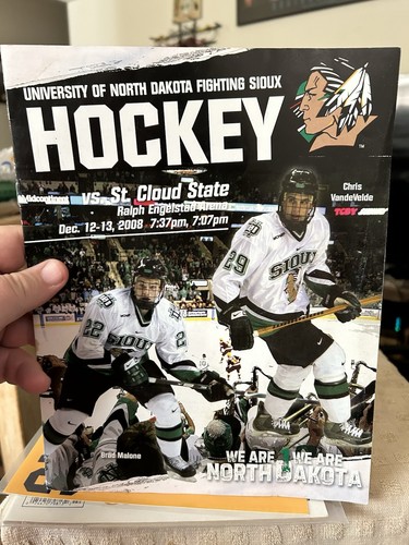 UND North Dakota Fighting Sioux Hockey vs St. Cloud State 2008 Vintage ...