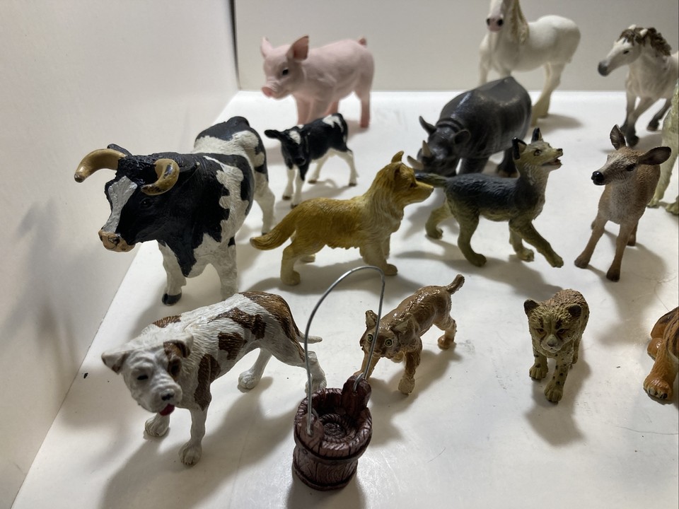 schleich farm animals lot of 17 Horse Bull , Cow , Dog Wild Animals | eBay