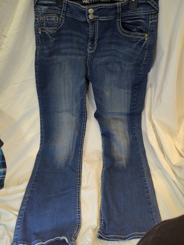 WallFlower Jeans Womens 15 Blue Denim Luscious Curvy Bootcut Insta Stretchy | eBay