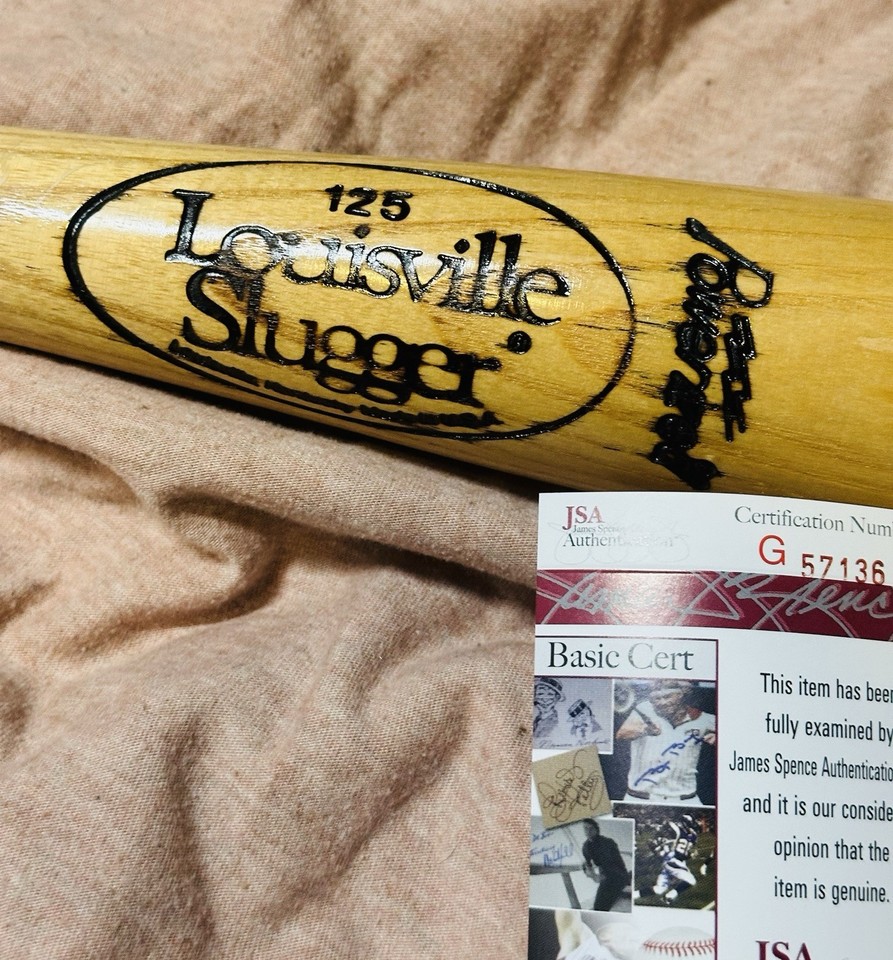 WADE BOGGS Auto Signed Louisville Slugger Game model engraved Baseball ...