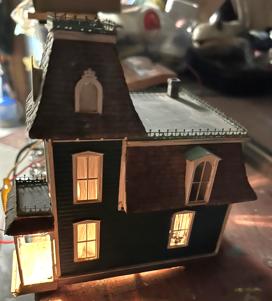Built and Painted Classic Miniatures Leadville House HO Scale Mansion ...