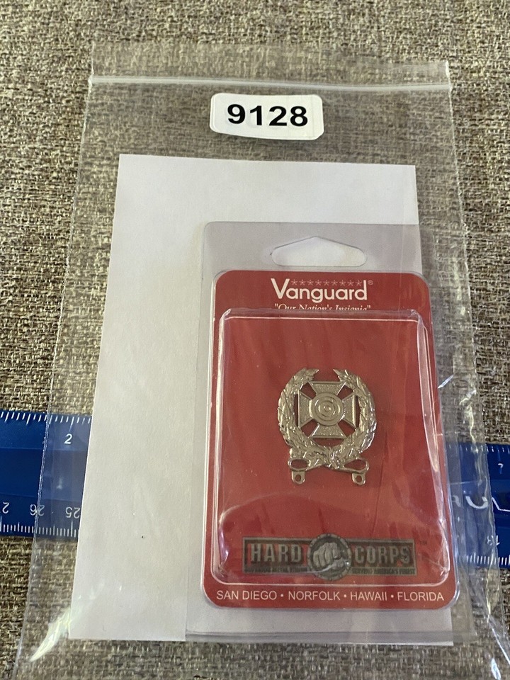 Vanguard U.S. Army Expert Shooting Qualification Badge Marksman Pin New ...