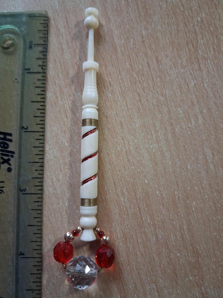 Vintage Lace Making Bobbin BONE Wire Bound & Foil glass Spangle #44 ...