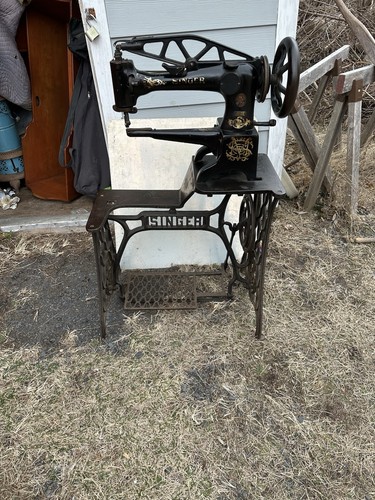 Antique 1918 Singer Model 29-4 Treadle Sewing Machine for Leather/Heavy ...