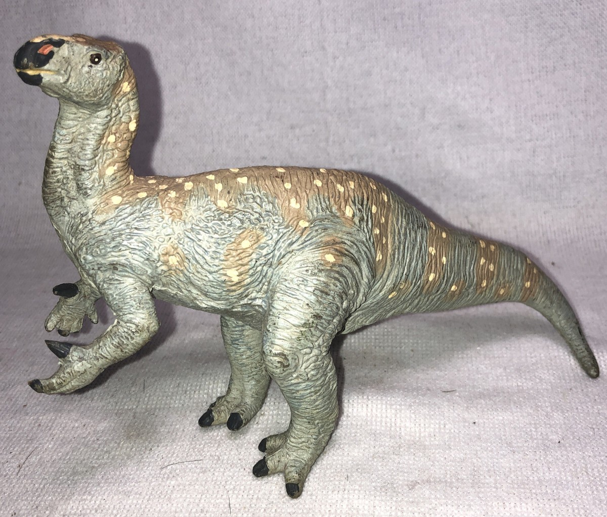 Bullyland Iguanodon