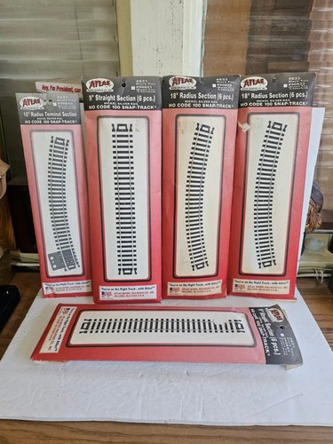 Lot of 5 Atlas Train tracks in original packing . Radius & Straight ...