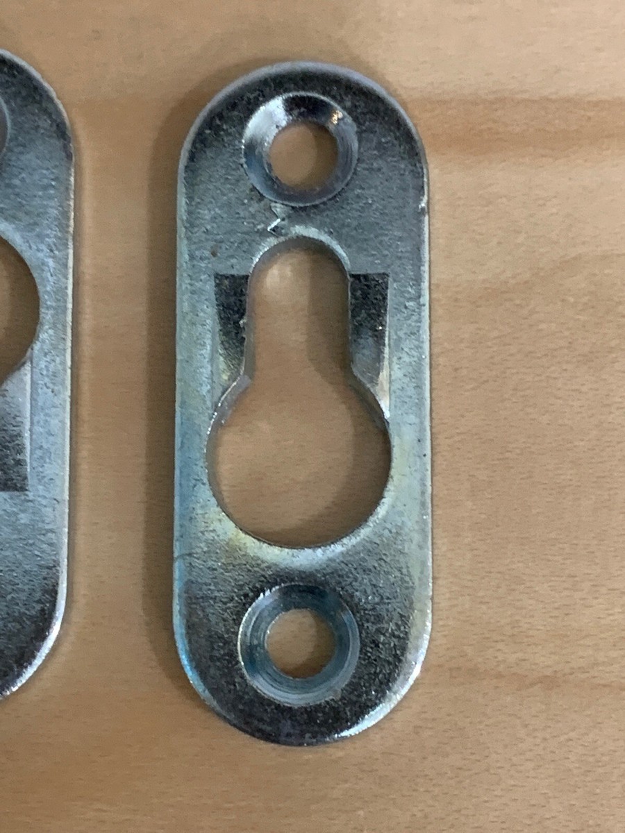 Keyhole Hangers 100 Lb