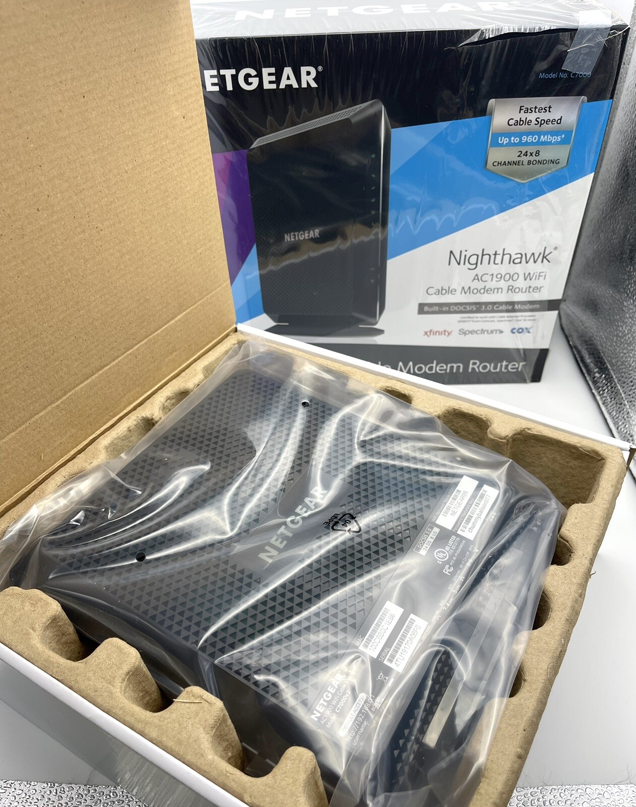 NETGEAR Nighthawk AC1900 4 Wireless-Wi-Fi 802.11ac Router - C7000 ...