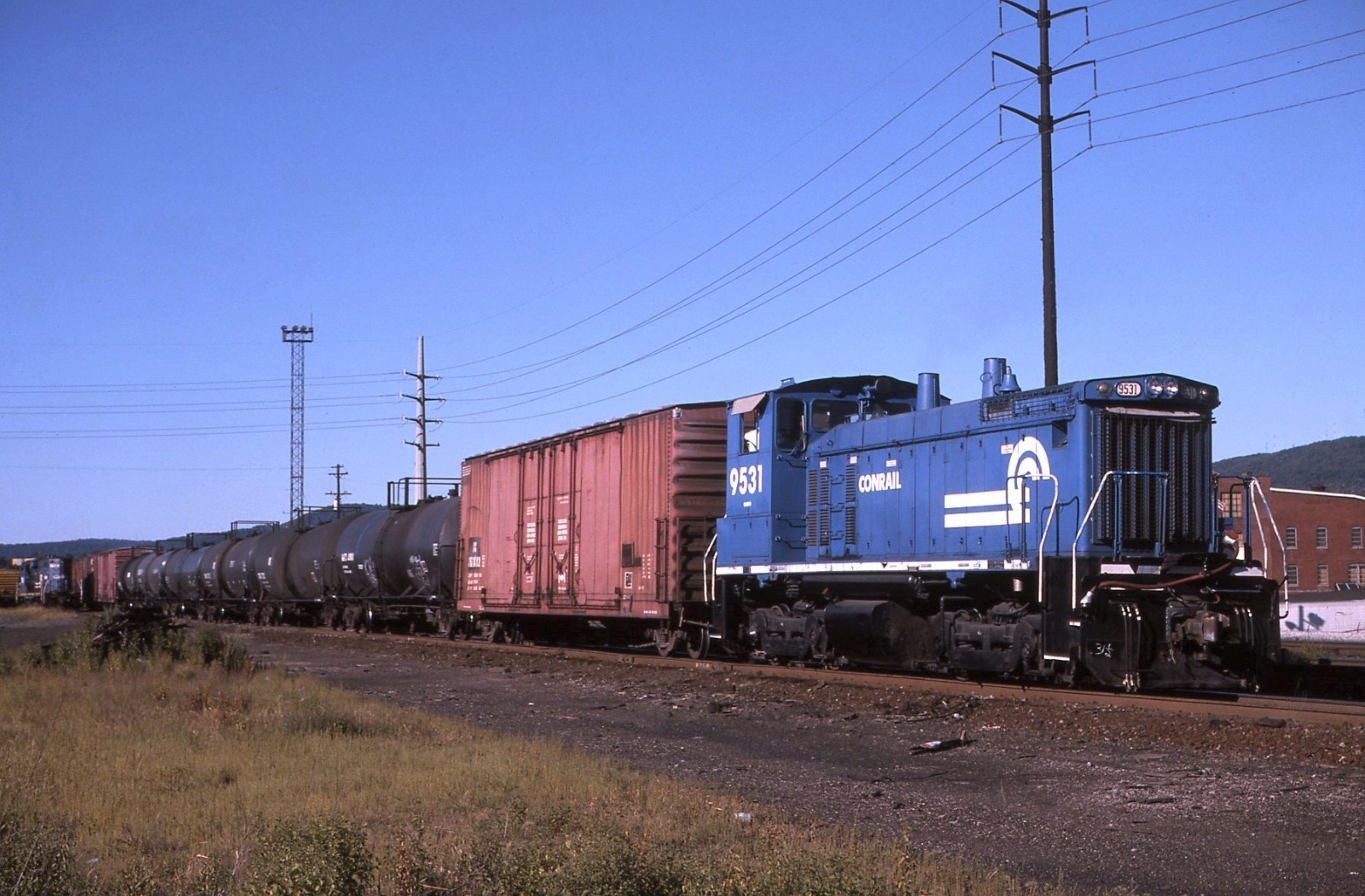 Original Slide: Conrail SW1500 9531 Switching at Spring Street Yard ...
