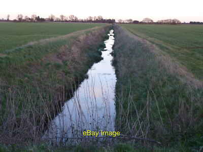 Photo 6x4 Fenland dike crossing Hall Meadow Farmland on Deeping Common ...