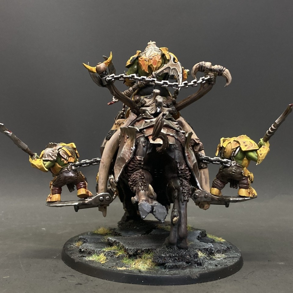 Tuskboss on Maw-grunta Orruk Warclans Warhammer Age of Sigmar Games ...