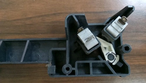 Frigidaire Microwave Latch Body Board Hook 5304509457 5304464096 ( C 2 ...