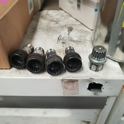 AUDI A4 B6 LOCK NUT SET | eBay Australia