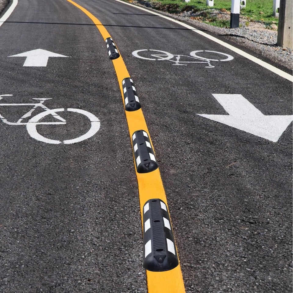 2Pack 40" Traffic Lane Divider Black Curb w/ Reflective Strips for Road ...