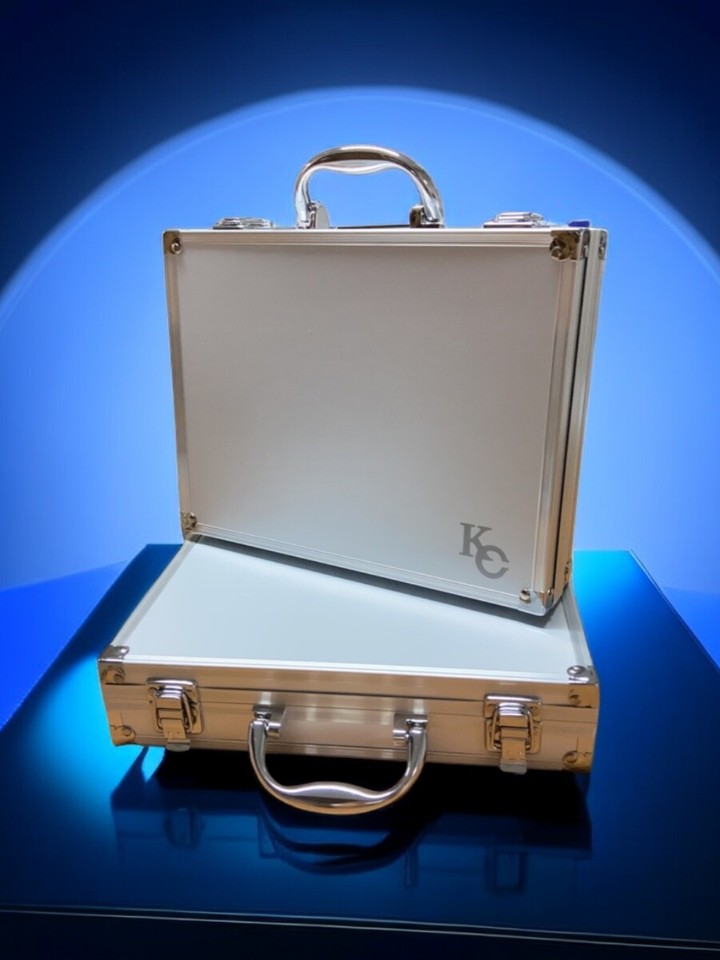 Anime Yu-Gi-Oh! Seto Kaiba Cosplay Suitcase Double Deck Card Set ...