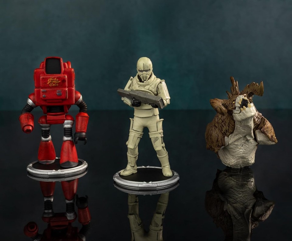 Fallout Nukatron and Synth Mini Figure Set (Build-a-Figure Deathclaw ...