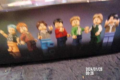 Lego 21339 BTS Dynamite Set Complete! 7 Band MINIFIGURES - Fast ...