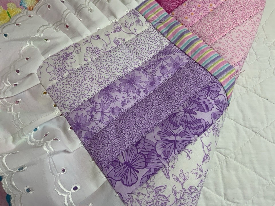 Hand Made Small Patchwork Quilt, Calico Prints, White Lace Edges, Pink ...