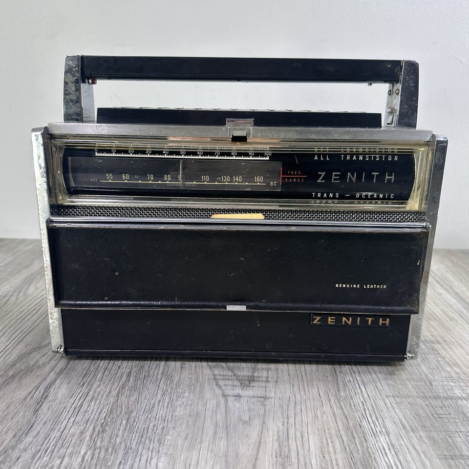 Zenith Royal 1000 Trans-Oceanic Transistor Radio Portable Dial-o-map ...