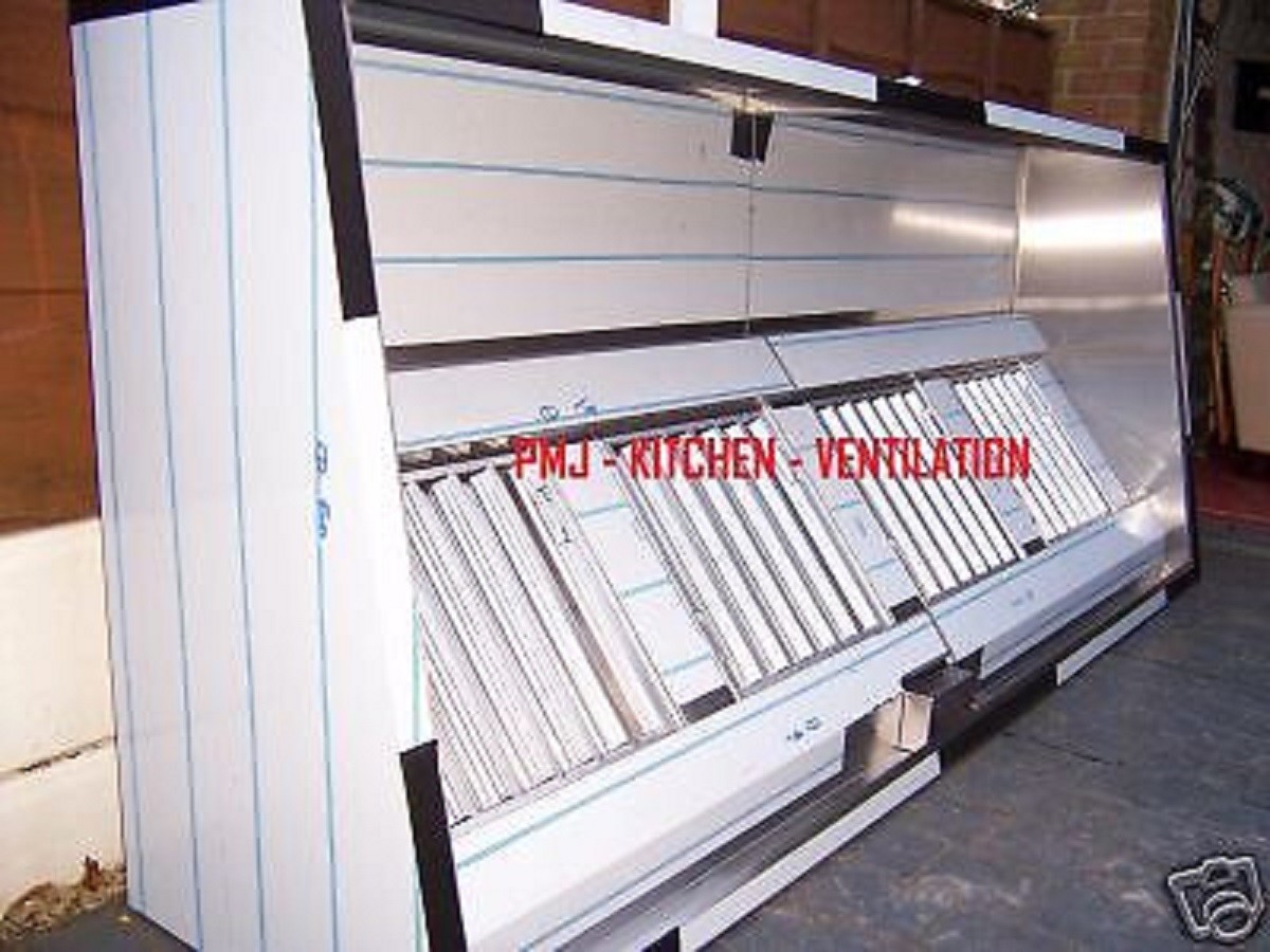 Kitchen Extraction Canopy/Hood 3 Mtr (304) Incl Baffle Filters Complies ...