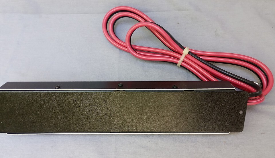 W/ Orig Box & Video Test: MFJ-1118 Deluxe Multiple 35amp DC Power ...