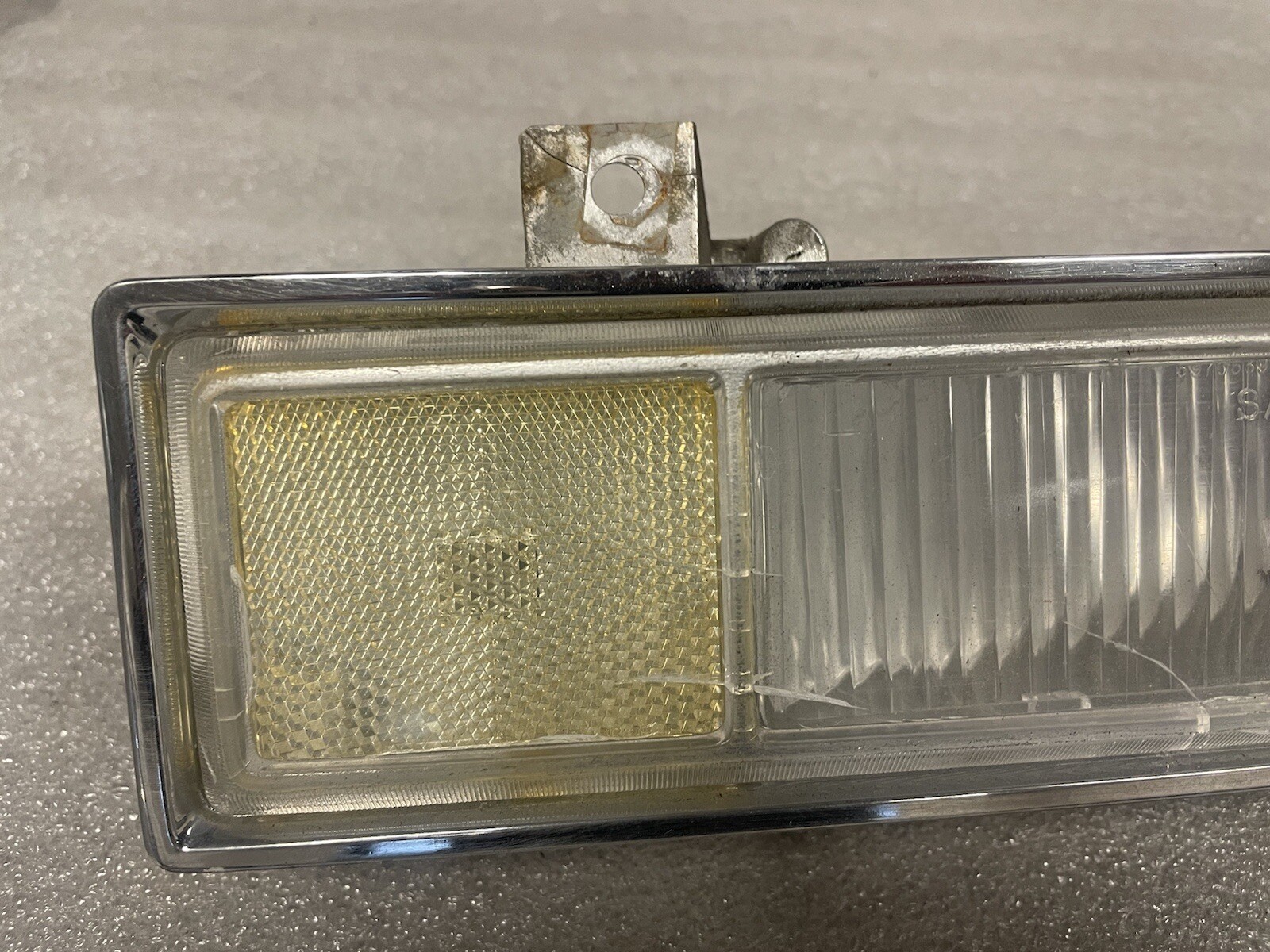 1979-1985 Cadillac Eldorado Left Signal Cornering Light Lense With ...