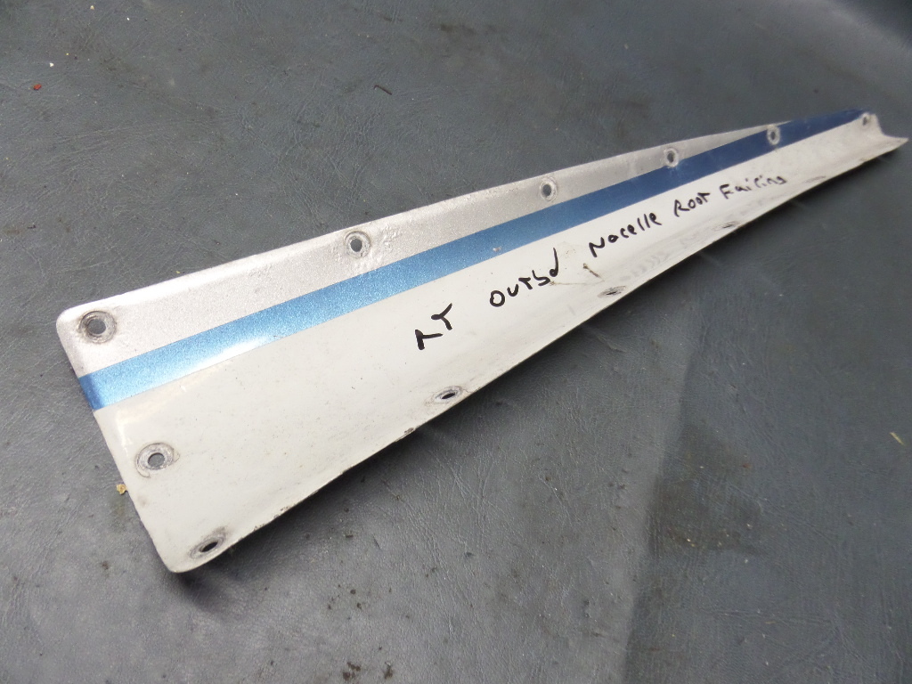 TWIN CESSNA 310Q AIRCRAFT RIGHT OUTBOARD NACELLE FOOT FILLET FAIRING | eBay