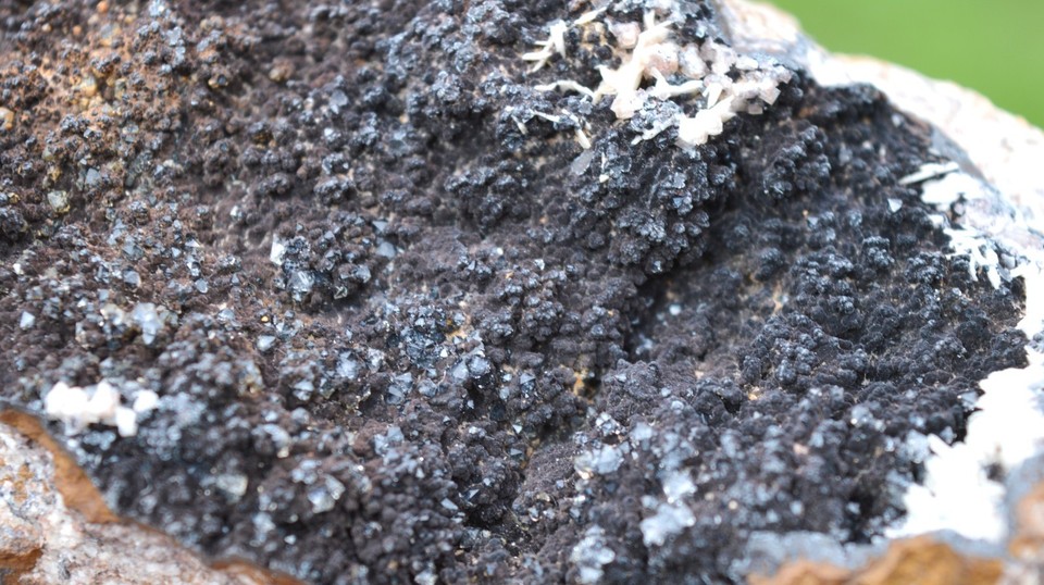 Goethite 463 Grams - Les Redoutières Mine, Chaillac, Indre, France ...