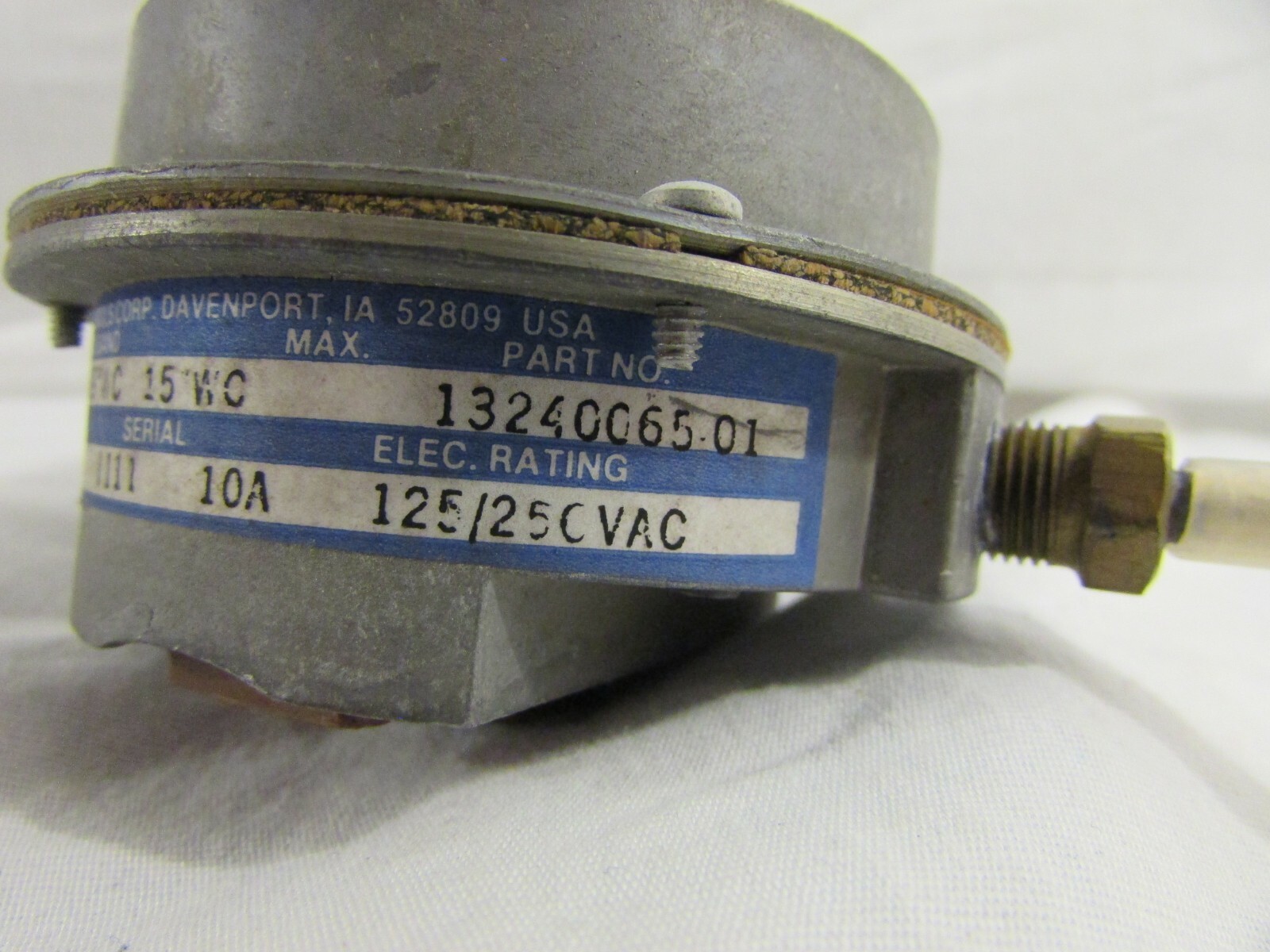 Trane Intellipak RTU Bec Controls Air Pressure Proving Switch R72C1G ...