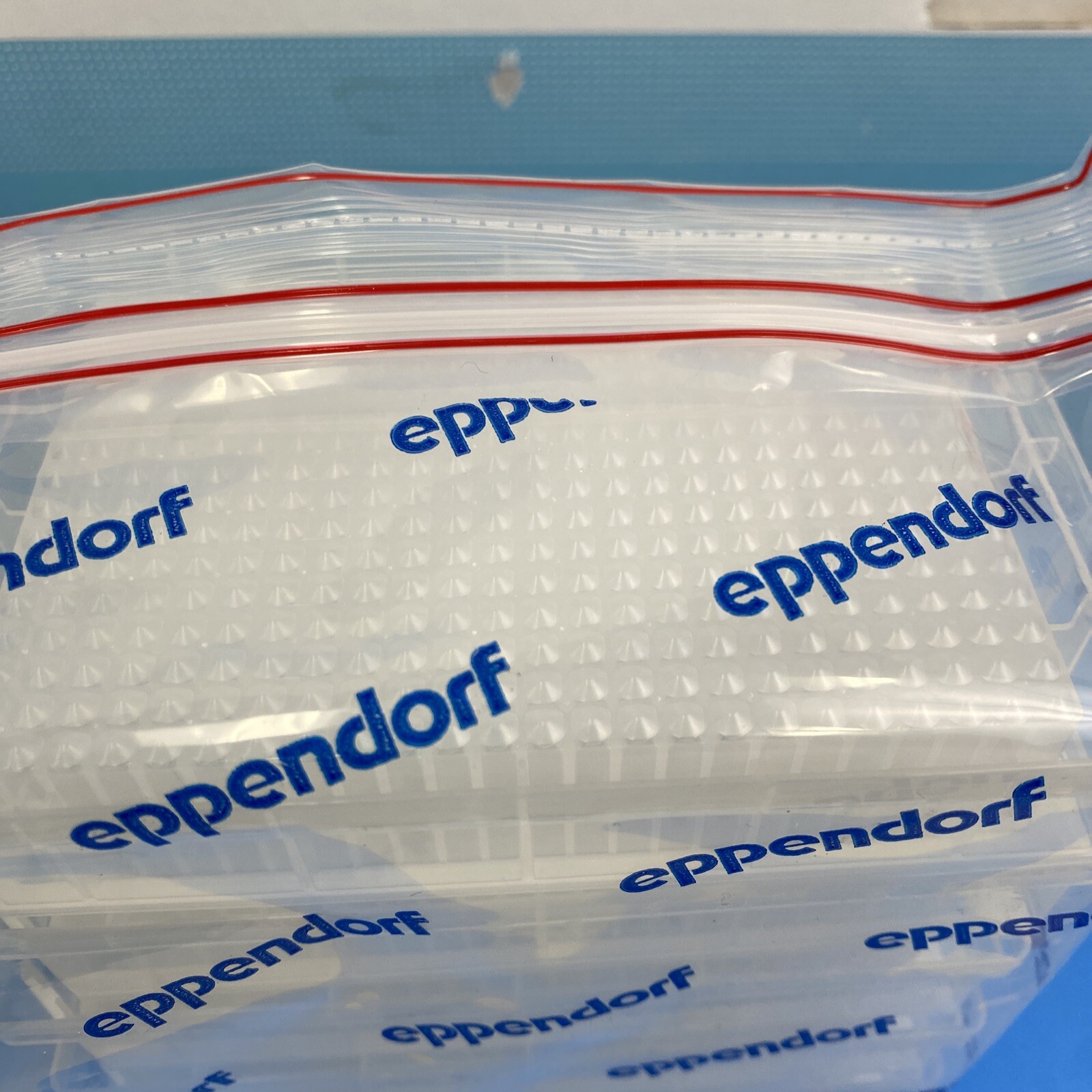 Eppendorf+951031003+384-Well+Deepwell+Plates+384%2C+200%C2%B5L+Standard ...